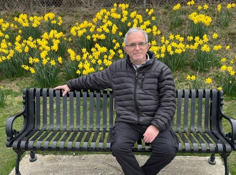 Dy tatu dhe një shqiponjë - Tregim nga Sami Milloshi